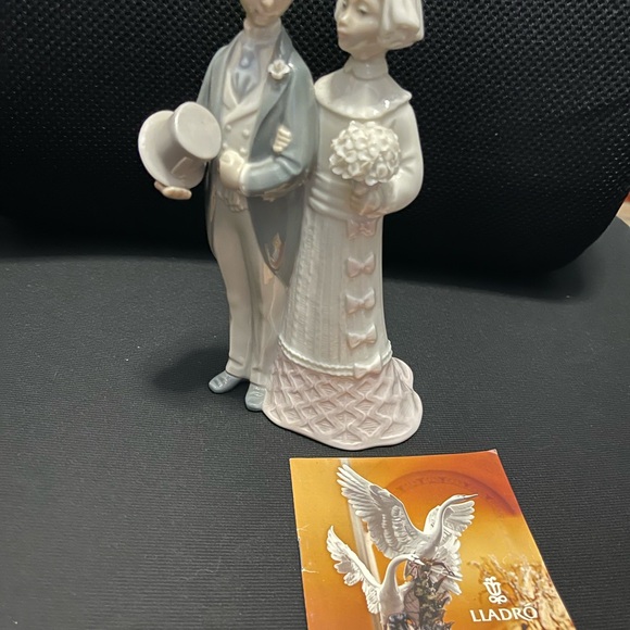 Lladro | Accents | Lladro Elegant Couple Figurine In Gray And White ...